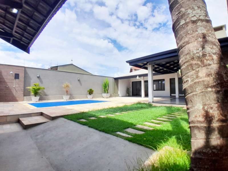 Casa à venda com 2 dormitórios no bairro Jardim Antonina em Jaú - SP ...