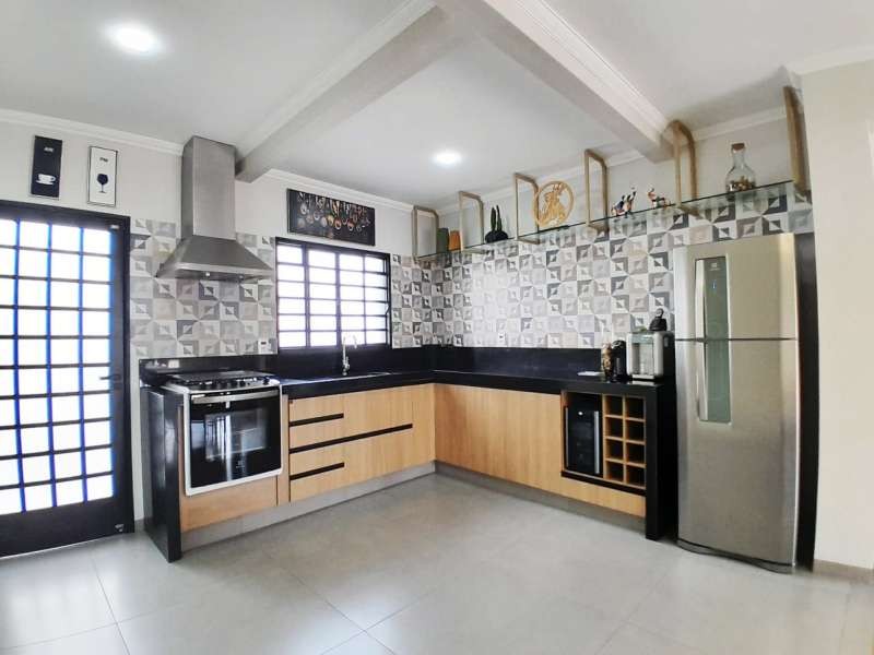 Casa à venda com 2 dormitórios no bairro Jardim Antonina em Jaú - SP ...